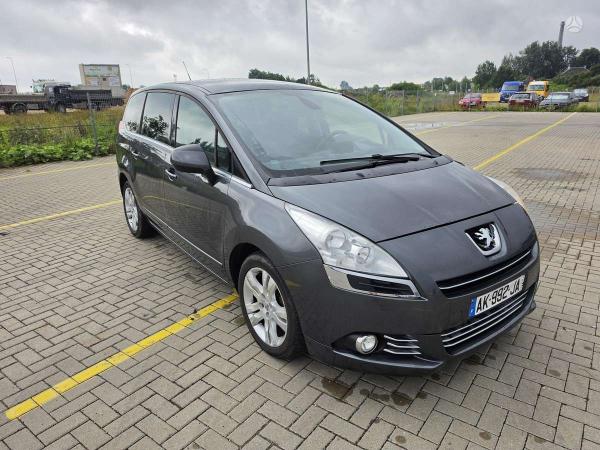 Pelēks Peugeot 5008 2010 Tauragė, ar dzinēja tilpumu 1.60 L un nobraukumu 235 tūkst. km par 3000 €, foto 3 vietnē AUTOMOTO.COM.LV