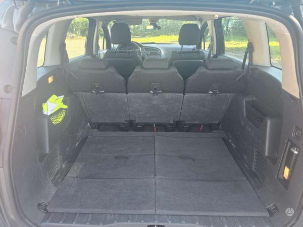 Grey Peugeot 5008 2010 in Kaunas, with an engine capacity of 1.60 L and mileage of 159 thousand km for 2950 €, photo 11 on AUTOMOTO.COM.LV
