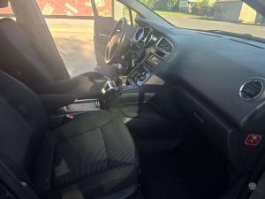 Pelēks Peugeot 5008 2010 Kauņa, ar dzinēja tilpumu 1.60 L un nobraukumu 159 tūkst. km par 2950 €, foto 14 vietnē AUTOMOTO.COM.LV