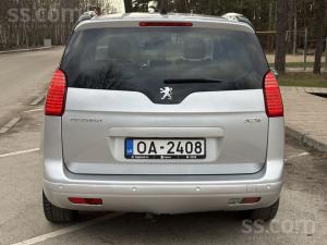 Grey Peugeot 5008 2011 in Riga, with an engine capacity of 2.00 L and mileage of 276 thousand km for 4950 €, photo 5 on AUTOMOTO.COM.LV