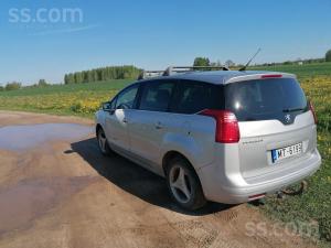 Pelēks Peugeot 5008 2011 Saldus, ar dzinēja tilpumu 2.00 L un nobraukumu 211 tūkst. km par 4950 €, foto 1 vietnē AUTOMOTO.COM.LV