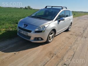Pelēks Peugeot 5008 2011 Saldus, ar dzinēja tilpumu 2.00 L un nobraukumu 211 tūkst. km par 4950 €, foto 4 vietnē AUTOMOTO.COM.LV