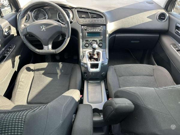 Pelēks Peugeot 5008 2011 Panevēža, ar dzinēja tilpumu 2.00 L un nobraukumu 261 tūkst. km par 3650 €, foto 11 vietnē AUTOMOTO.COM.LV