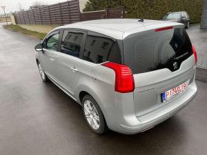 Grey Peugeot 5008 2011 in Kaunas, with an engine capacity of 1.60 L and mileage of 305 thousand km for 3555 €, photo 5 on AUTOMOTO.COM.LV