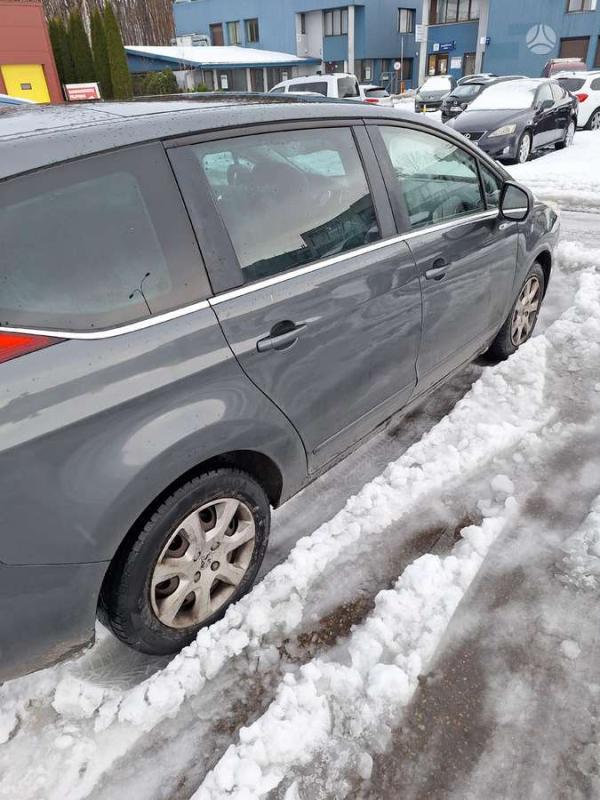 Grey Peugeot 5008 2011 in Klaipeda, with an engine capacity of 1.60 L and mileage of 141 thousand km for 1300 €, photo 2 on AUTOMOTO.COM.LV