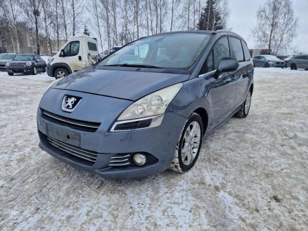 Pelēks Peugeot 5008 2011 Ukmergė, ar dzinēja tilpumu 1.56 L un nobraukumu 230 tūkst. km par 3200 €, foto 1 vietnē AUTOMOTO.COM.LV