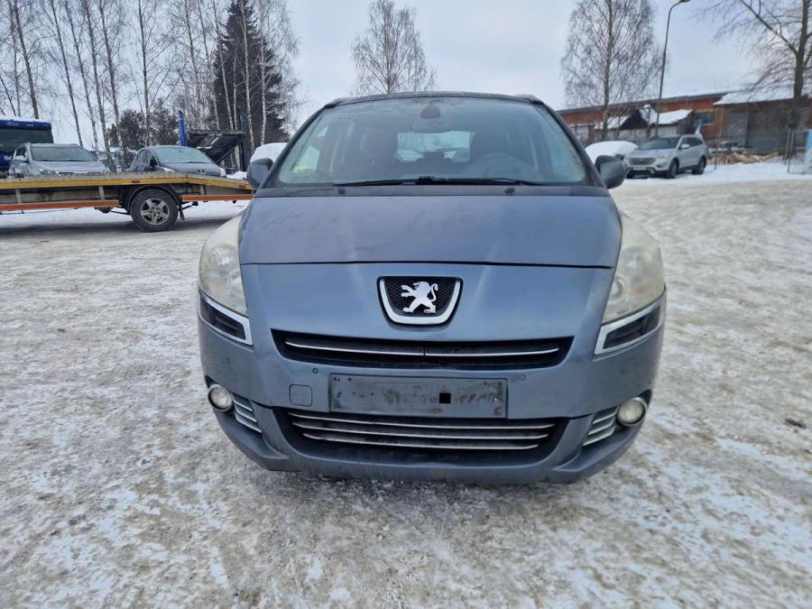 Pelēks Peugeot 5008 2011 Ukmergė, ar dzinēja tilpumu 1.56 L un nobraukumu 230 tūkst. km par 3200 €, foto 2 vietnē AUTOMOTO.COM.LV