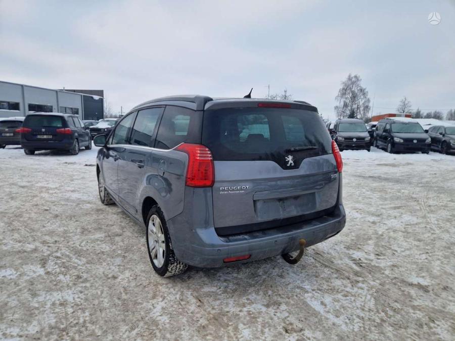 Pelēks Peugeot 5008 2011 Ukmergė, ar dzinēja tilpumu 1.56 L un nobraukumu 230 tūkst. km par 3200 €, foto 8 vietnē AUTOMOTO.COM.LV
