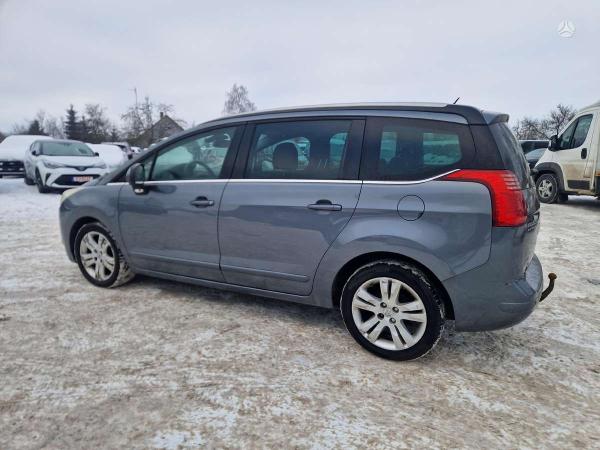 Pelēks Peugeot 5008 2011 Ukmergė, ar dzinēja tilpumu 1.56 L un nobraukumu 230 tūkst. km par 3200 €, foto 10 vietnē AUTOMOTO.COM.LV