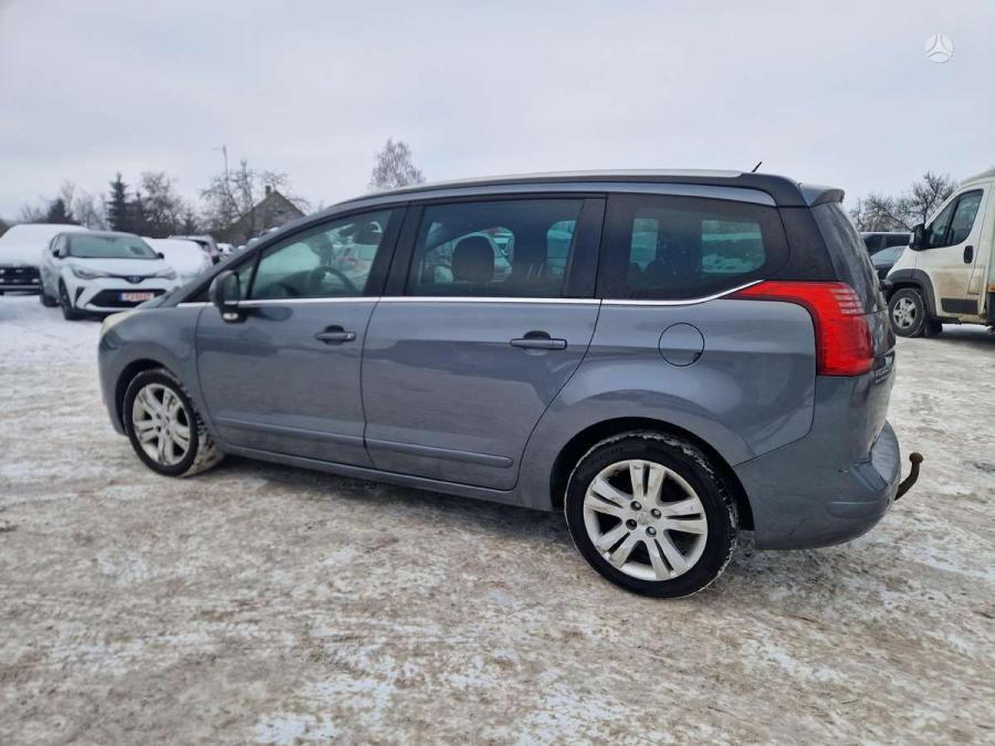Pelēks Peugeot 5008 2011 Ukmergė, ar dzinēja tilpumu 1.56 L un nobraukumu 230 tūkst. km par 3200 €, foto 10 vietnē AUTOMOTO.COM.LV