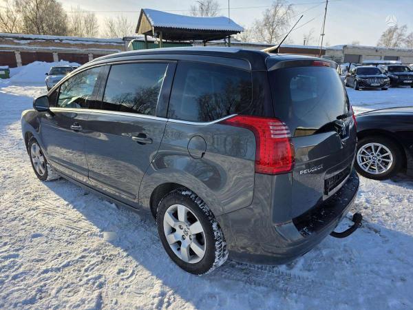 Pelēks Peugeot 5008 2011 Telšiai, ar dzinēja tilpumu 1.60 L un nobraukumu 216 tūkst. km par 3450 €, foto 10 vietnē AUTOMOTO.COM.LV