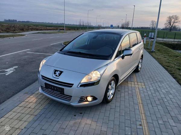 Pelēks Peugeot 5008 2011 Marijampole, ar dzinēja tilpumu 1.60 L un nobraukumu 219 tūkst. km par 3750 €, foto 7 vietnē AUTOMOTO.COM.LV