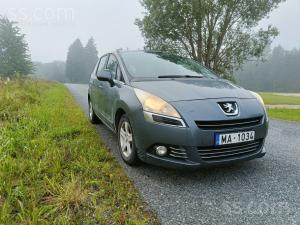 Pelēks Peugeot 5008 2011 Rīga, ar dzinēja tilpumu 1.60 L un nobraukumu 370 tūkst. km par 3400 €, foto 4 vietnē AUTOMOTO.COM.LV