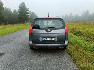 Pelēks Peugeot 5008 2011 Rīga, ar dzinēja tilpumu 1.60 L un nobraukumu 370 tūkst. km par 3400 €, foto 6 vietnē AUTOMOTO.COM.LV