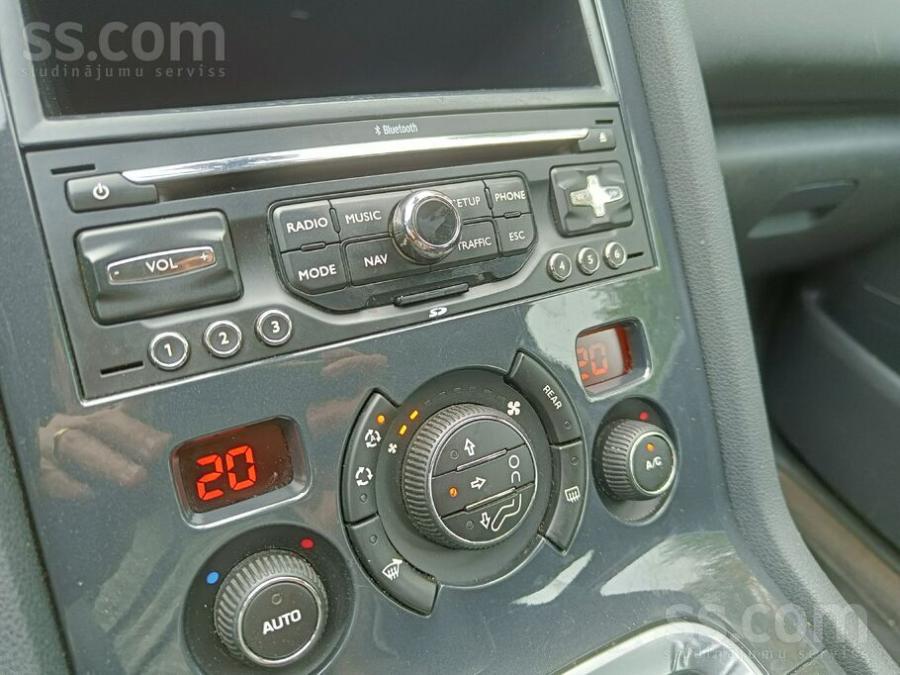Pelēks Peugeot 5008 2011 Rīga, ar dzinēja tilpumu 1.60 L un nobraukumu 370 tūkst. km par 3400 €, foto 8 vietnē AUTOMOTO.COM.LV