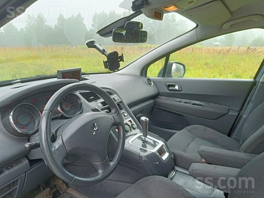 Pelēks Peugeot 5008 2011 Rīga, ar dzinēja tilpumu 1.60 L un nobraukumu 370 tūkst. km par 3400 €, foto 11 vietnē AUTOMOTO.COM.LV