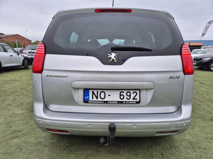 Pelēks Peugeot 5008 2011 Rīga, ar dzinēja tilpumu 2.00 L un nobraukumu 269 tūkst. km par 4200 €, foto 20 vietnē AUTOMOTO.COM.LV