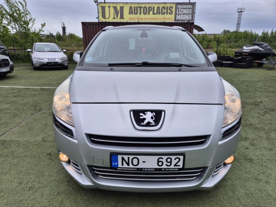 Pelēks Peugeot 5008 2011 Rīga, ar dzinēja tilpumu 2.00 L un nobraukumu 269 tūkst. km par 4200 €, foto 24 vietnē AUTOMOTO.COM.LV