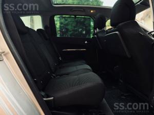Grey Peugeot 5008 2011 in Cesis, with an engine capacity of 1.60 L and mileage of 0 thousand km for 5500 €, photo 11 on AUTOMOTO.COM.LV