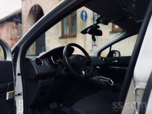 Grey Peugeot 5008 2011 in Cesis, with an engine capacity of 1.60 L and mileage of 0 thousand km for 5500 €, photo 26 on AUTOMOTO.COM.LV