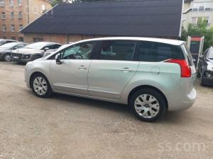 Pelēks Peugeot 5008 2011 Daugavpils, ar dzinēja tilpumu 1.60 L un nobraukumu 0 tūkst. km par 4250 €, foto 12 vietnē AUTOMOTO.COM.LV