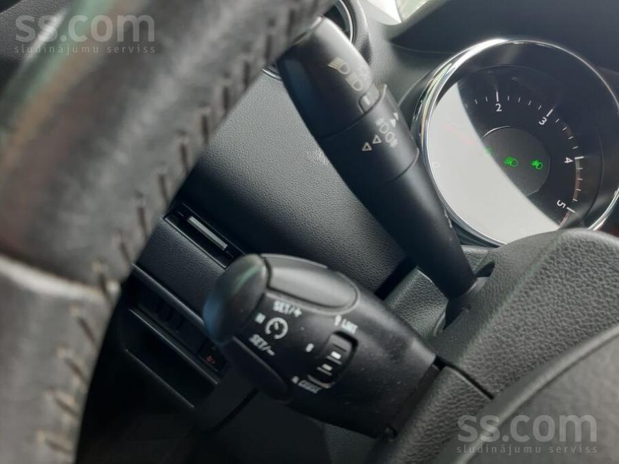 Pelēks Peugeot 5008 2011 Daugavpils, ar dzinēja tilpumu 1.60 L un nobraukumu 0 tūkst. km par 4250 €, foto 17 vietnē AUTOMOTO.COM.LV
