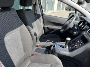 Grey Peugeot 5008 2011 in Siauliai, with an engine capacity of 2.00 L and mileage of 254 thousand km for 3700 €, photo 10 on AUTOMOTO.COM.LV