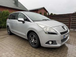 Grey Peugeot 5008 2011 in Kretinga, with an engine capacity of 1.56 L and mileage of 216 thousand km for 3395 €, photo  on AUTOMOTO.COM.LV