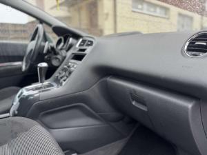 Grey Peugeot 5008 2011 in Kretinga, with an engine capacity of 1.56 L and mileage of 216 thousand km for 3395 €, photo 26 on AUTOMOTO.COM.LV