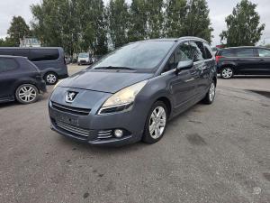 Grey Peugeot 5008 2011 in Ukmerge, with an engine capacity of 1.56 L and mileage of 210 thousand km for 2250 €, photo  on AUTOMOTO.COM.LV