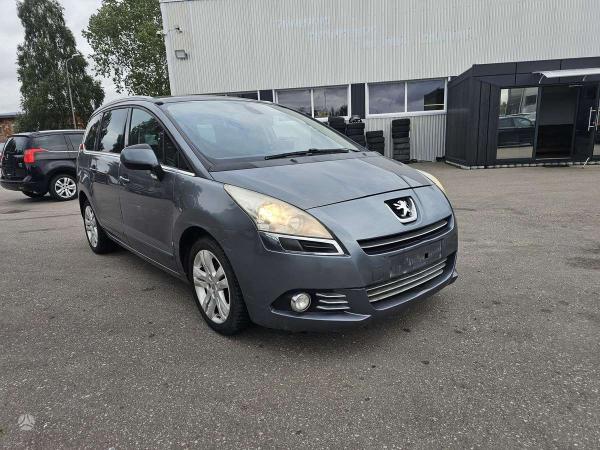 Pelēks Peugeot 5008 2011 Ukmergė, ar dzinēja tilpumu 1.56 L un nobraukumu 210 tūkst. km par 2250 €, foto 4 vietnē AUTOMOTO.COM.LV