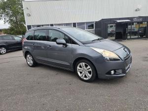 Grey Peugeot 5008 2011 in Ukmerge, with an engine capacity of 1.56 L and mileage of 210 thousand km for 2250 €, photo 5 on AUTOMOTO.COM.LV