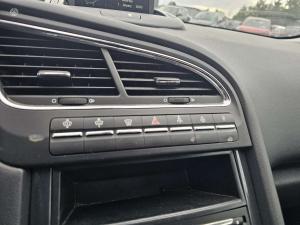 Grey Peugeot 5008 2011 in Ukmerge, with an engine capacity of 1.56 L and mileage of 210 thousand km for 2250 €, photo 22 on AUTOMOTO.COM.LV