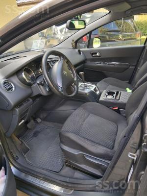 Pelēks Peugeot 5008 2011 Dobele, ar dzinēja tilpumu 1.60 L un nobraukumu 220 tūkst. km par 2500 €, foto 6 vietnē AUTOMOTO.COM.LV