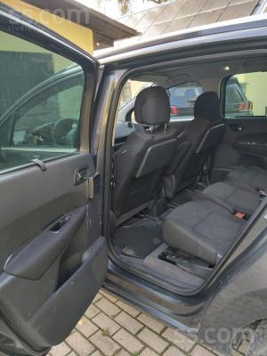 Pelēks Peugeot 5008 2011 Dobele, ar dzinēja tilpumu 1.60 L un nobraukumu 220 tūkst. km par 2500 €, foto 7 vietnē AUTOMOTO.COM.LV