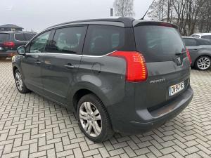 Grey Peugeot 5008 2012 in Taurage, with an engine capacity of 1.60 L and mileage of 276 thousand km for 4200 €, photo 6 on AUTOMOTO.COM.LV