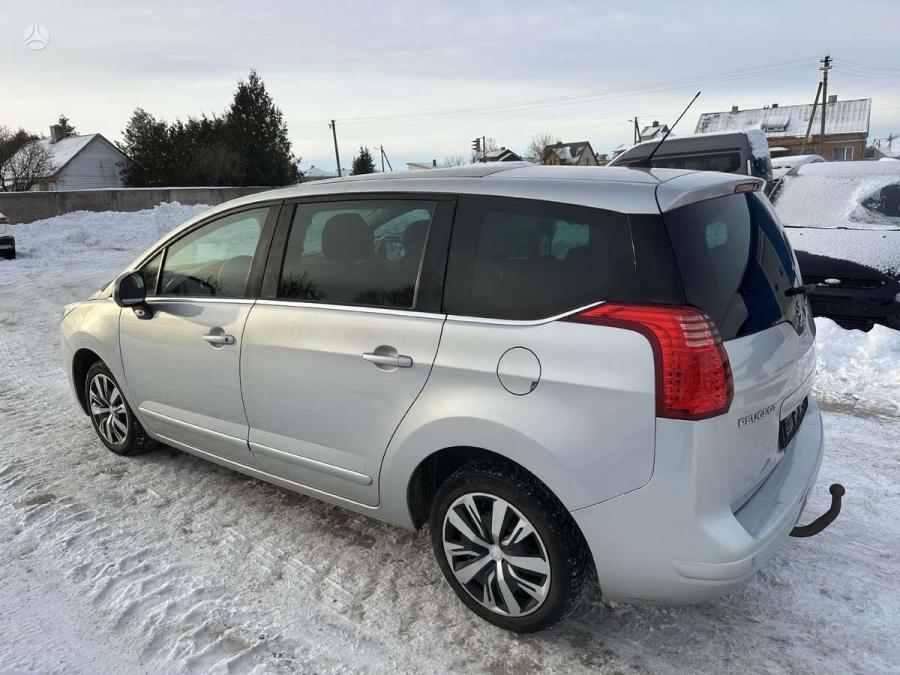 Pelēks Peugeot 5008 2012 Tauragė, ar dzinēja tilpumu 2.00 L un nobraukumu 243 tūkst. km par 230000 €, foto 5 vietnē AUTOMOTO.COM.LV