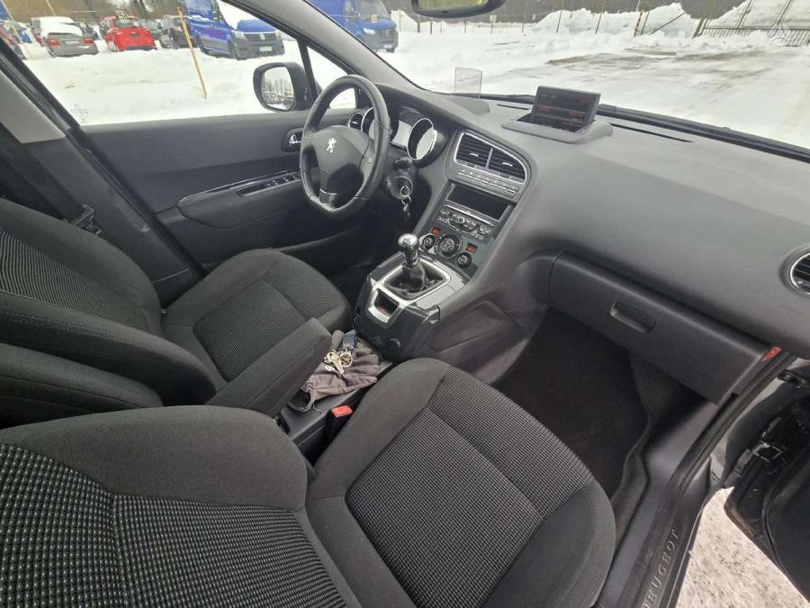 Pelēks Peugeot 5008 2012 Tauragė, ar dzinēja tilpumu 2.00 L un nobraukumu 250 tūkst. km par 4200 €, foto 7 vietnē AUTOMOTO.COM.LV