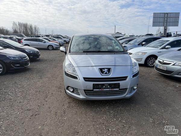Pelēks Peugeot 5008 2012 Utena, ar dzinēja tilpumu 1.60 L un nobraukumu 274 tūkst. km par 3500 €, foto 2 vietnē AUTOMOTO.COM.LV