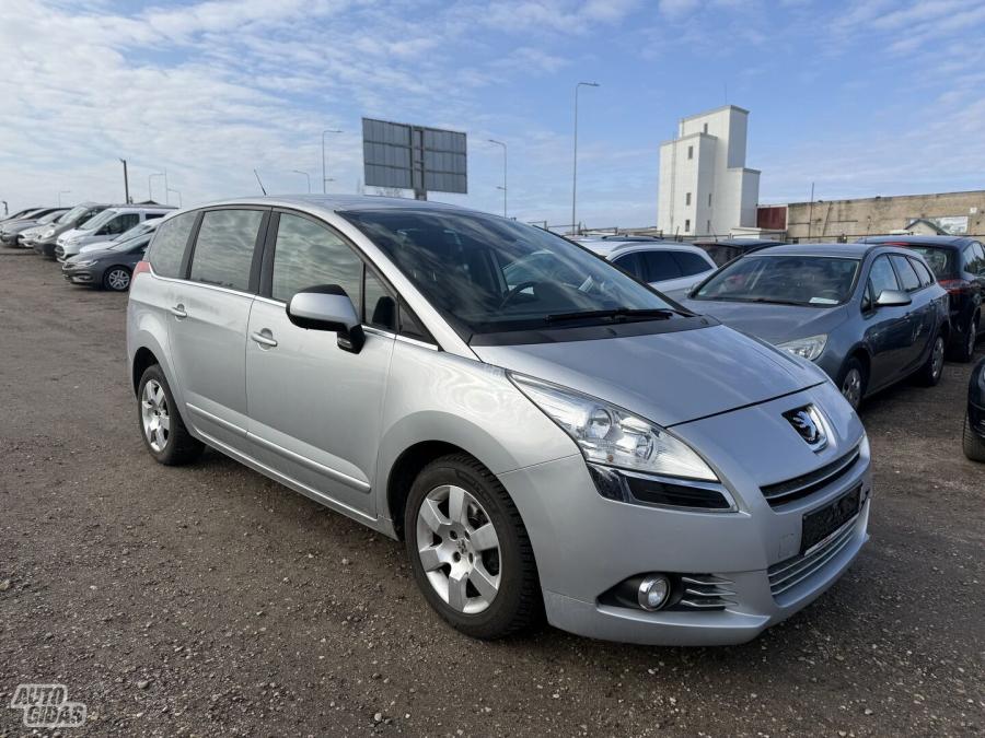 Pelēks Peugeot 5008 2012 Utena, ar dzinēja tilpumu 1.60 L un nobraukumu 274 tūkst. km par 3500 €, foto 4 vietnē AUTOMOTO.COM.LV