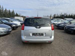 Pelēks Peugeot 5008 2012 Utena, ar dzinēja tilpumu 1.60 L un nobraukumu 274 tūkst. km par 3500 €, foto 6 vietnē AUTOMOTO.COM.LV
