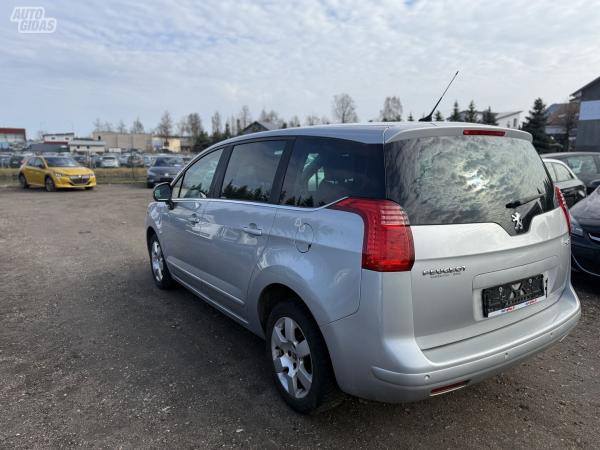 Pelēks Peugeot 5008 2012 Utena, ar dzinēja tilpumu 1.60 L un nobraukumu 274 tūkst. km par 3500 €, foto 6 vietnē AUTOMOTO.COM.LV