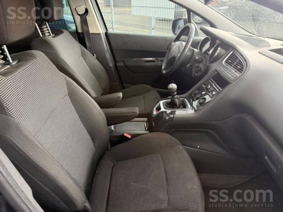 Grey Peugeot 5008 2012 in Ogre, with an engine capacity of 1.60 L and mileage of 171 thousand km for 4995 €, photo 11 on AUTOMOTO.COM.LV