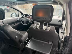 Grey Peugeot 5008 2012 in Ogre, with an engine capacity of 1.60 L and mileage of 171 thousand km for 4995 €, photo 14 on AUTOMOTO.COM.LV