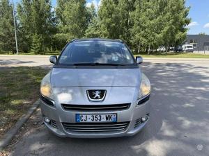 Серый Пежо 5008 2012 в Таураге, объемом двигателя 1.60 л и пробегом 270 тыс. км за 3700 €, фото 3 на AUTOMOTO.COM.LV