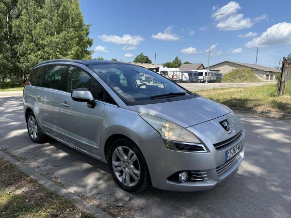 Grey Peugeot 5008 2012 in Taurage, with an engine capacity of 1.60 L and mileage of 270 thousand km for 3700 €, photo 3 on AUTOMOTO.COM.LV