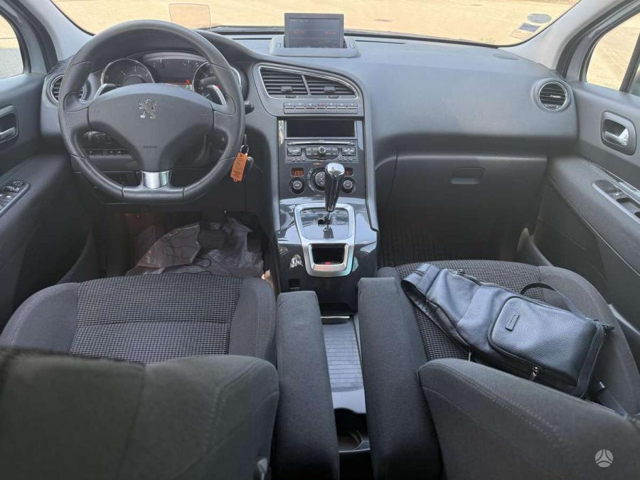 Pelēks Peugeot 5008 2012 Tauragė, ar dzinēja tilpumu 1.60 L un nobraukumu 275 tūkst. km par 4000 €, foto 13 vietnē AUTOMOTO.COM.LV