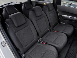 Pelēks Peugeot 5008 2012 Viļņa, ar dzinēja tilpumu 1.56 L un nobraukumu 171 tūkst. km par 3750 €, foto 13 vietnē AUTOMOTO.COM.LV