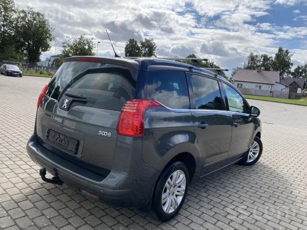 Pelēks Peugeot 5008 2012 Dobele, ar dzinēja tilpumu 1.60 L un nobraukumu 213 tūkst. km par 4490 €, foto 6 vietnē AUTOMOTO.COM.LV