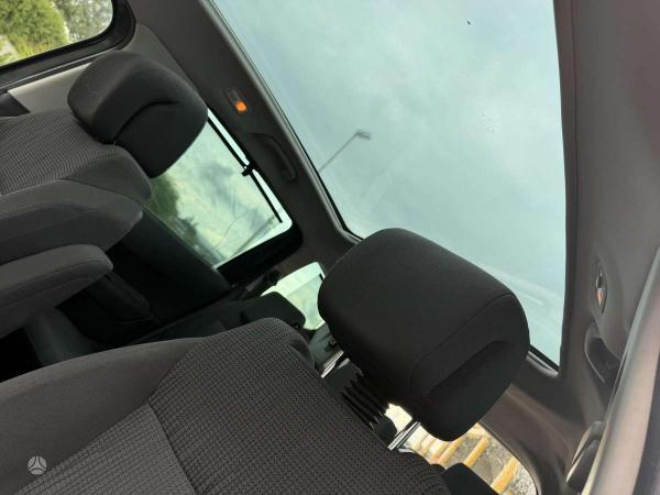 Pelēks Peugeot 5008 2012 Tauragė, ar dzinēja tilpumu 1.60 L un nobraukumu 257 tūkst. km par 3400 €, foto 9 vietnē AUTOMOTO.COM.LV